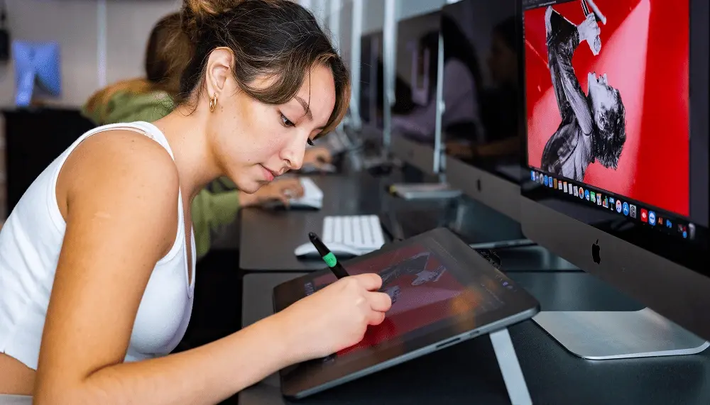 Licenciatura en Diseño Multimedia | Anáhuac Puebla